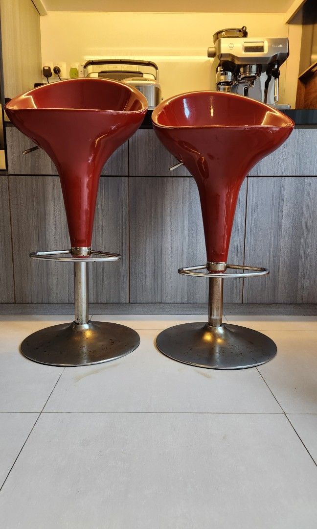 Bar counter High chair, Furniture & Home Living, Furniture, Chairs on ...