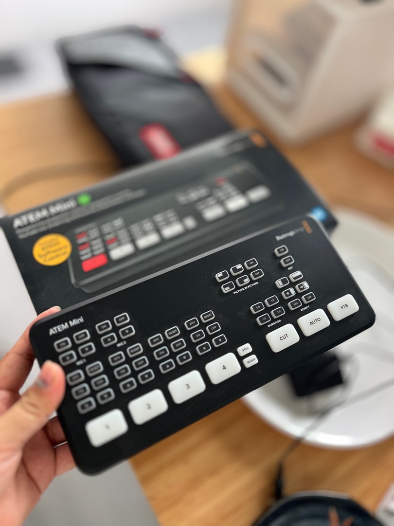 Blackmagic design ATEM mini for live production, Photography ...