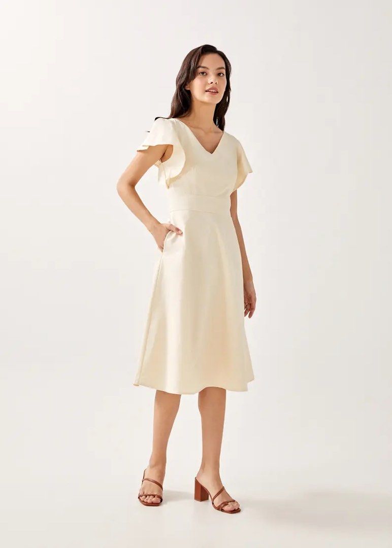 BNWT LB Elle Flutter Sleeve Fit and Flare Midi Dress, Women's Fashion, Dresses & Sets, Dresses ...