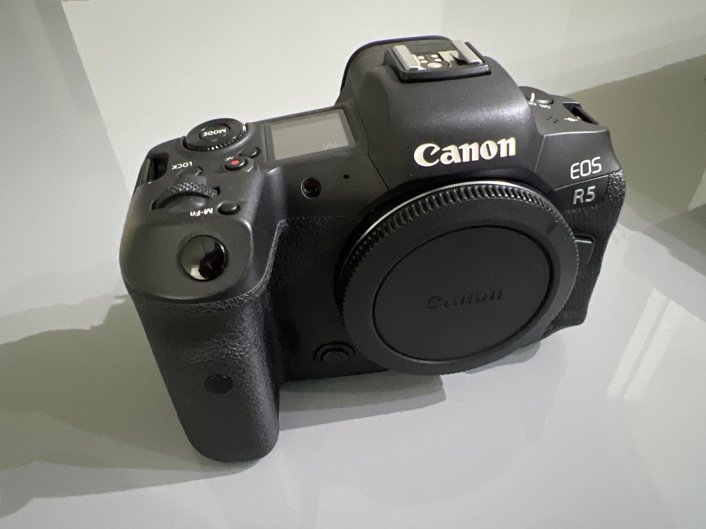Canon R5 Full Box Set, Photography, Cameras on Carousell