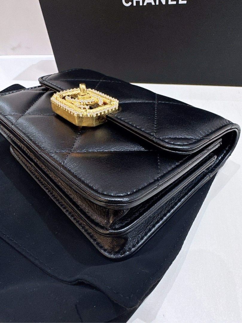 Chanel 23C, Women's Fashion, Bags & Wallets, Cross-body Bags on Carousell