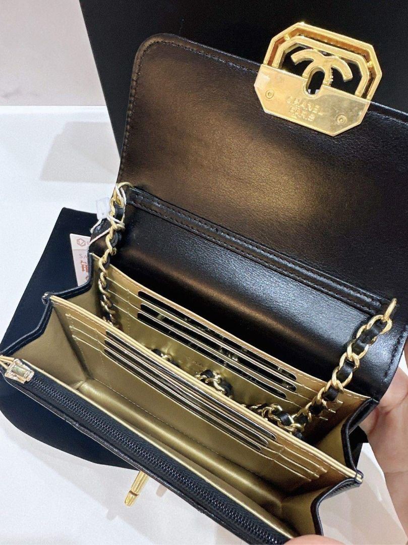 Chanel 23C, Women's Fashion, Bags & Wallets, Cross-body Bags on Carousell