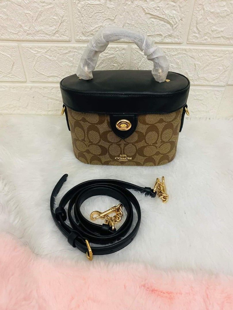 coach vanity bag on Carousell