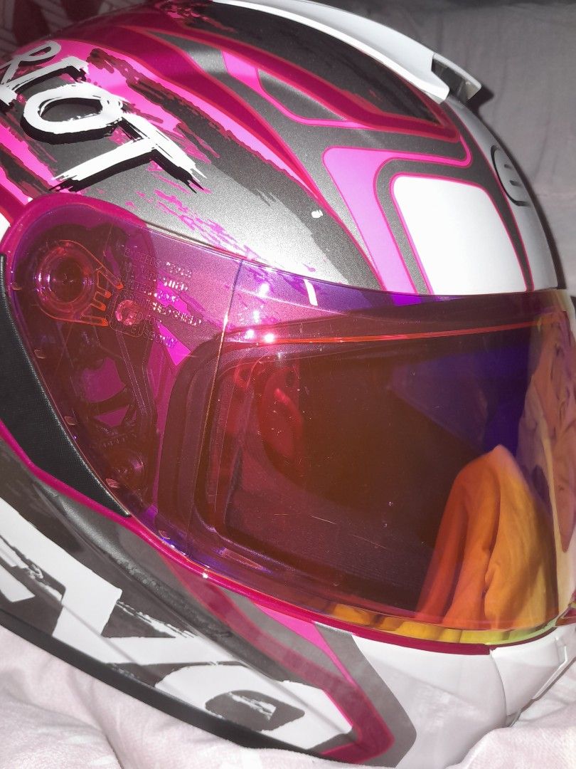 EVO Riot Pink Helmet, Motorbikes, Motorbike Parts & Accessories ...