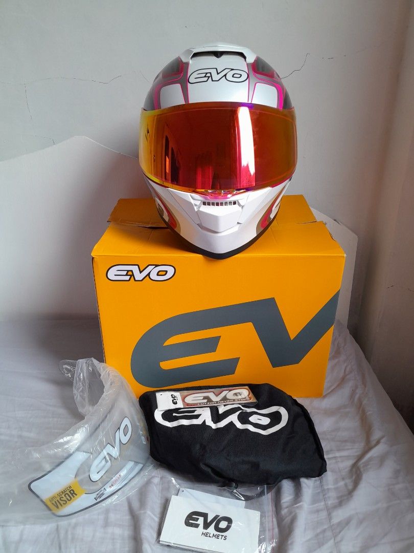 EVO Riot Pink Helmet, Motorbikes, Motorbike Parts & Accessories ...