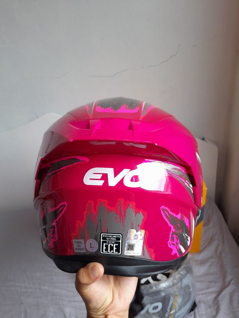 EVO Riot Pink Helmet, Motorbikes, Motorbike Parts & Accessories ...
