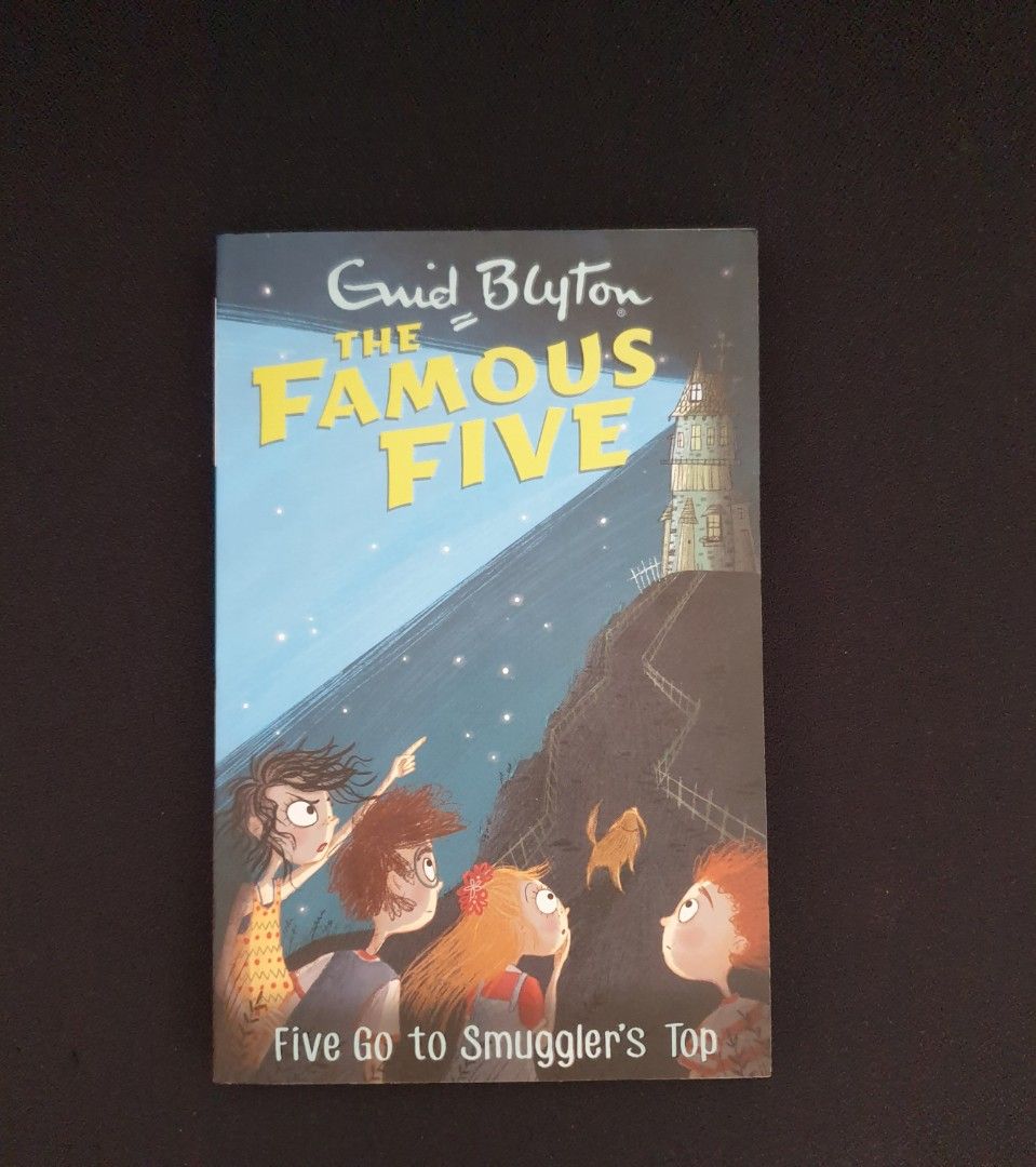 Five Go to Smuggler's Top: The Famous Five, Book 4, Hobbies & Toys ...