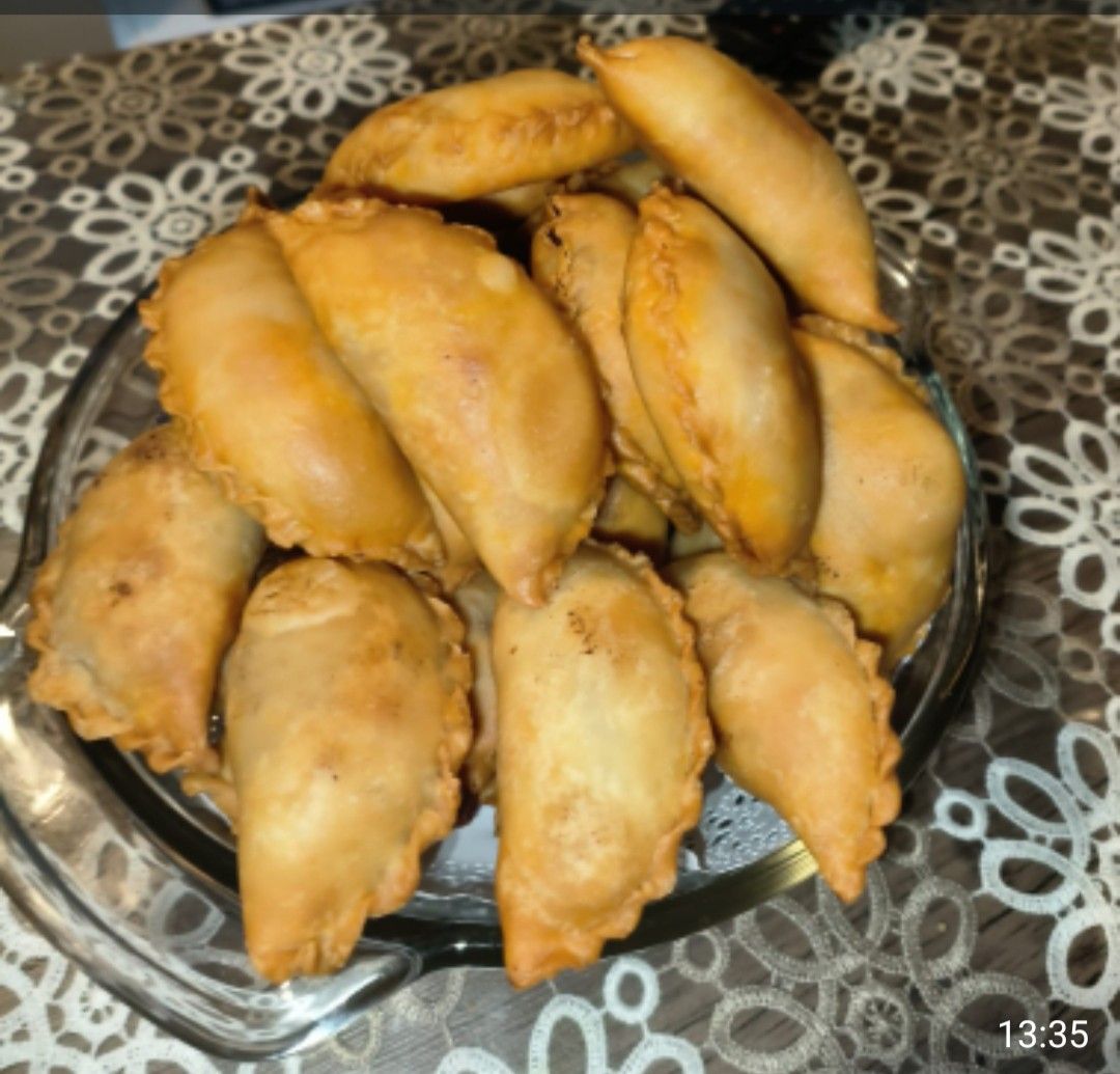 Frozen curry puff, Food & Drinks, Homemade Bakes on Carousell