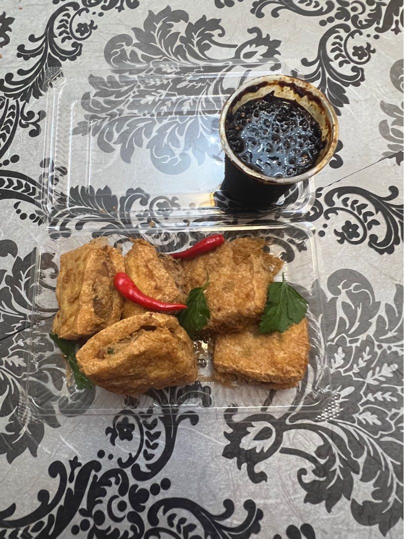 Frozen curry puffs, malay kuih muih , Roti kirai with curry , Tahu ...