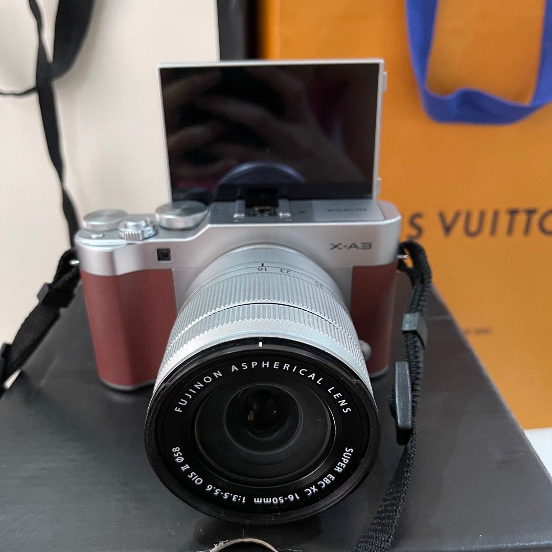 FUJIFILM XA3, Photography, Cameras on Carousell