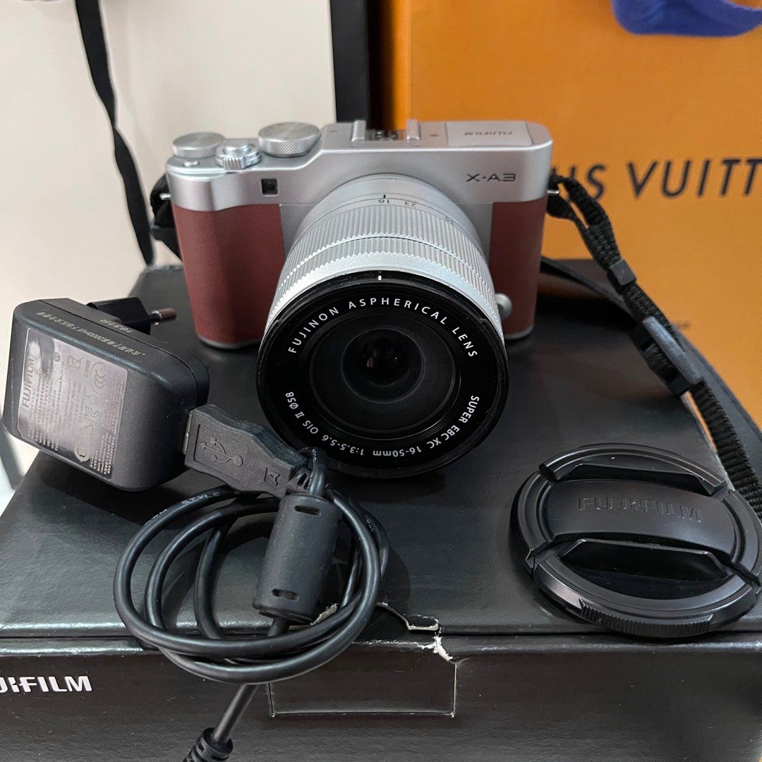 FUJIFILM XA3, Photography, Cameras on Carousell