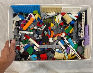 Lego 正版 散件 一堆, 興趣及遊戲, 玩具 & 遊戲類 - Carousell