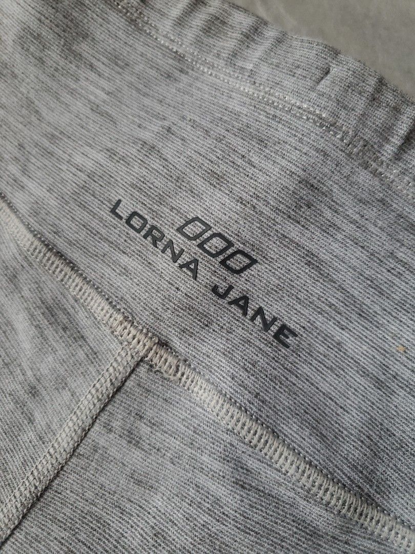 Lorna Jane Uniquely on Carousell