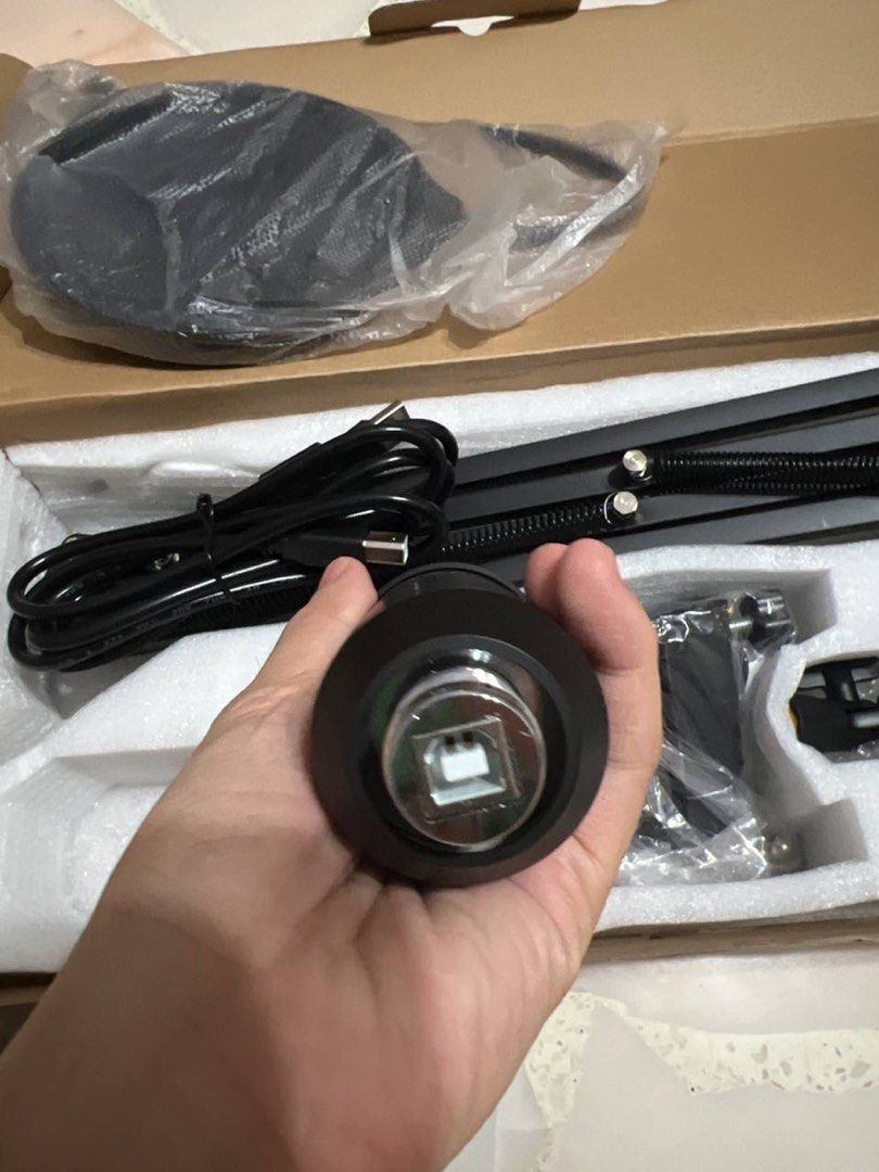 MANLI professional condenser microphone, Audio, Microphones on Carousell