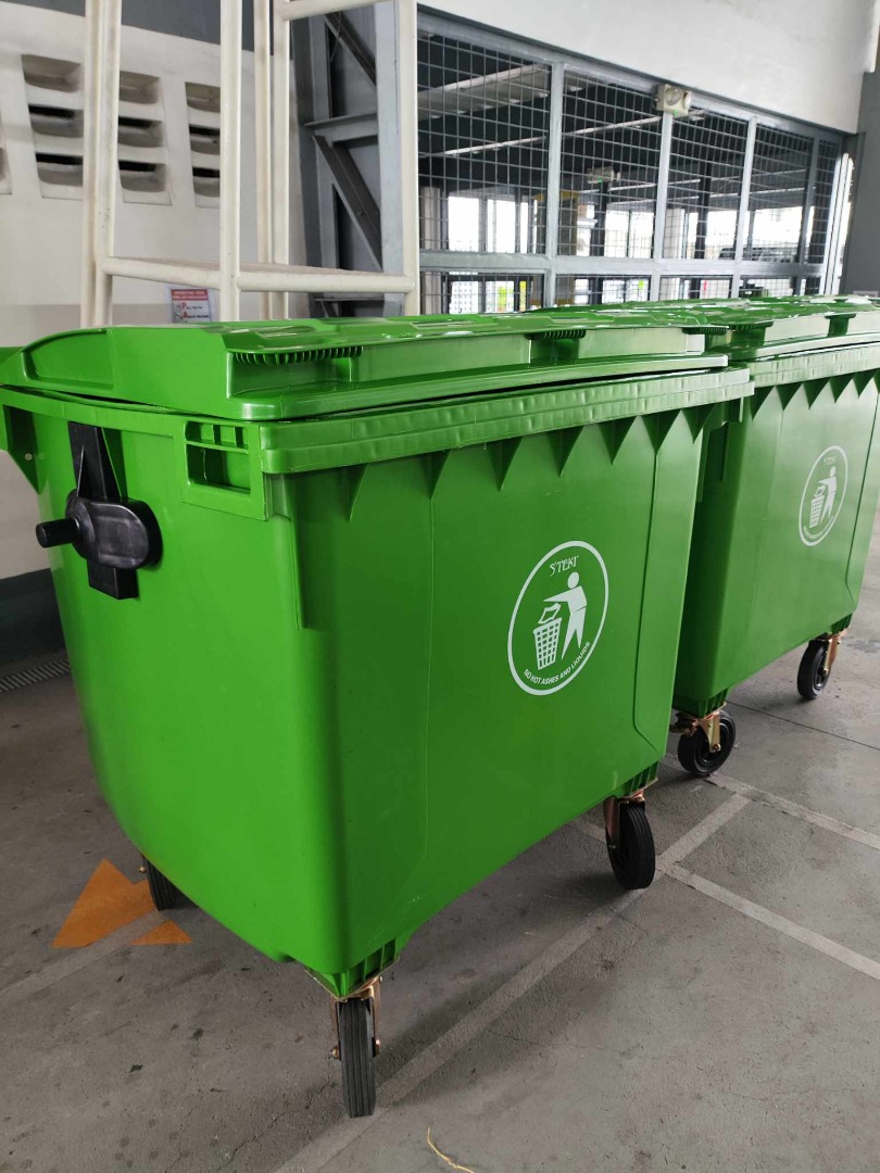 MOBILE TRASH BIN 1100L on Carousell