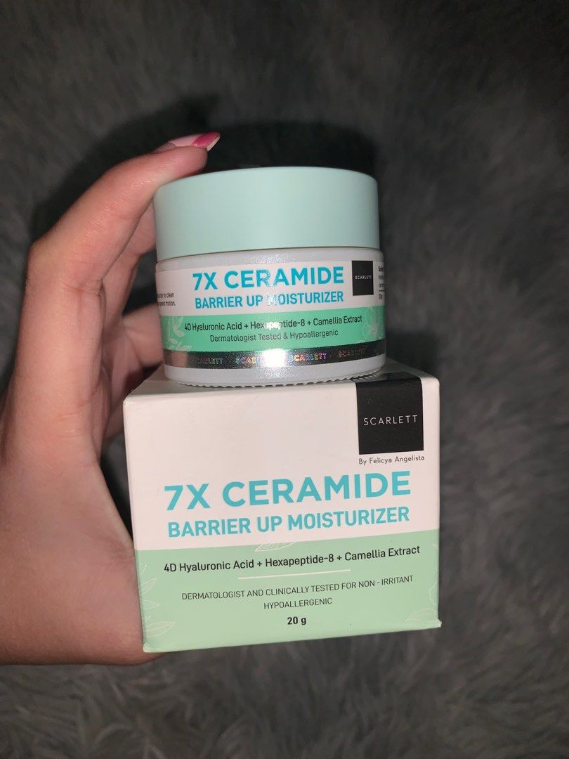 Moisturizer 7x Ceramide Scarlett, Kesehatan & Kecantikan, Kulit, Sabun & Tubuh di Carousell