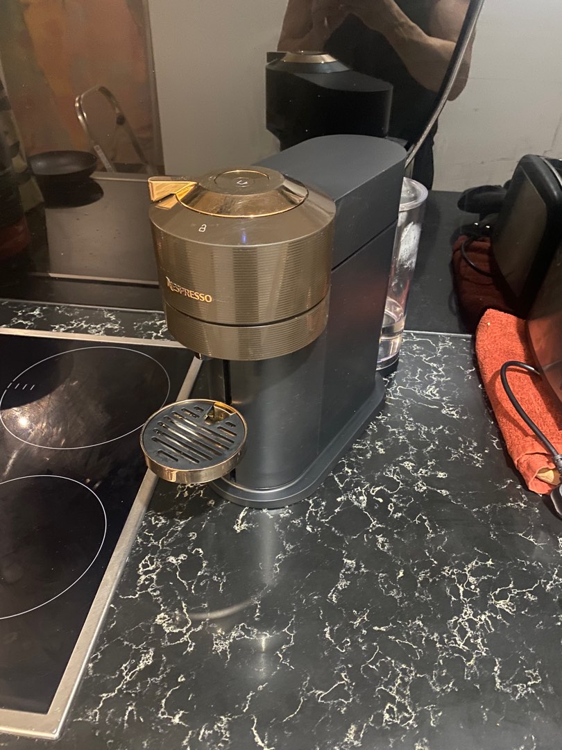 Nespresso Vertuo Next Premium, TV & Home Appliances, Kitchen Appliances ...