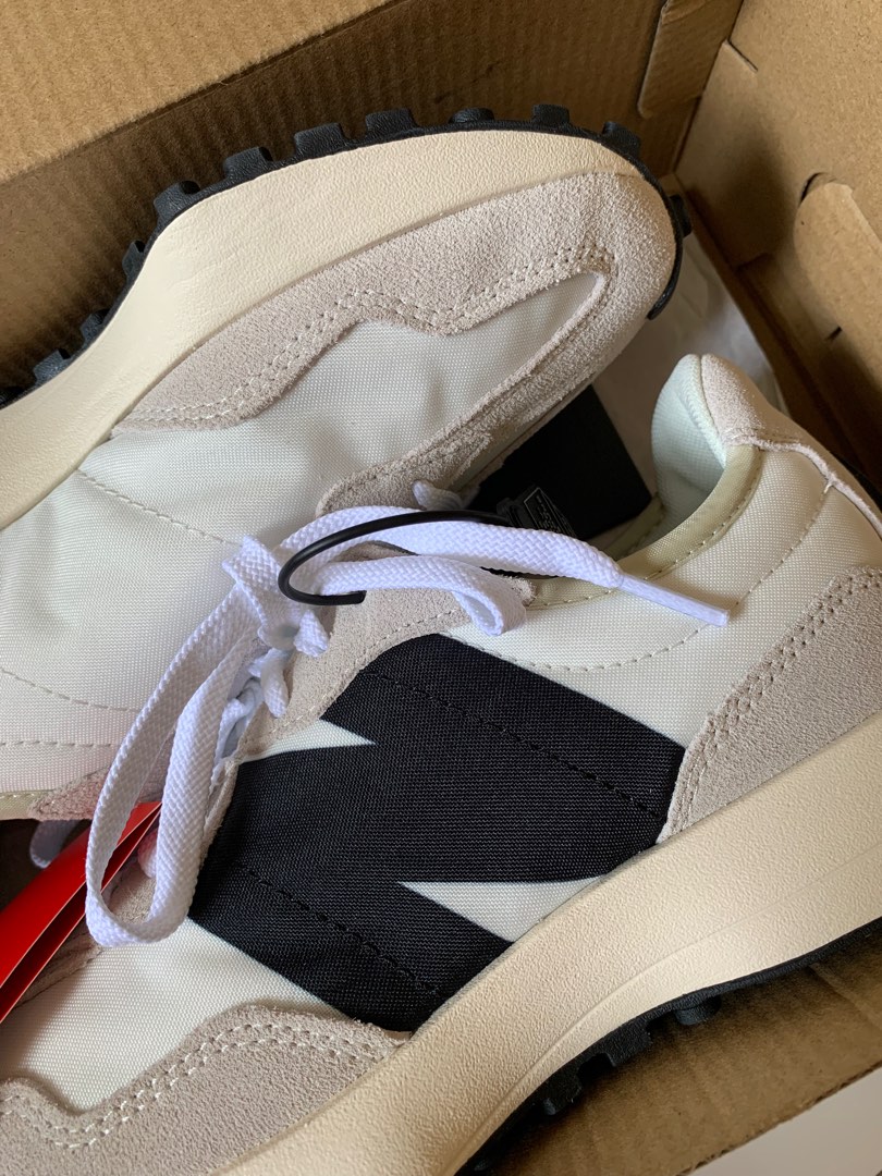 New Balance 327 Seasalt Black 235 or 23.5cm BRANDNEW ONHAND, Men's ...