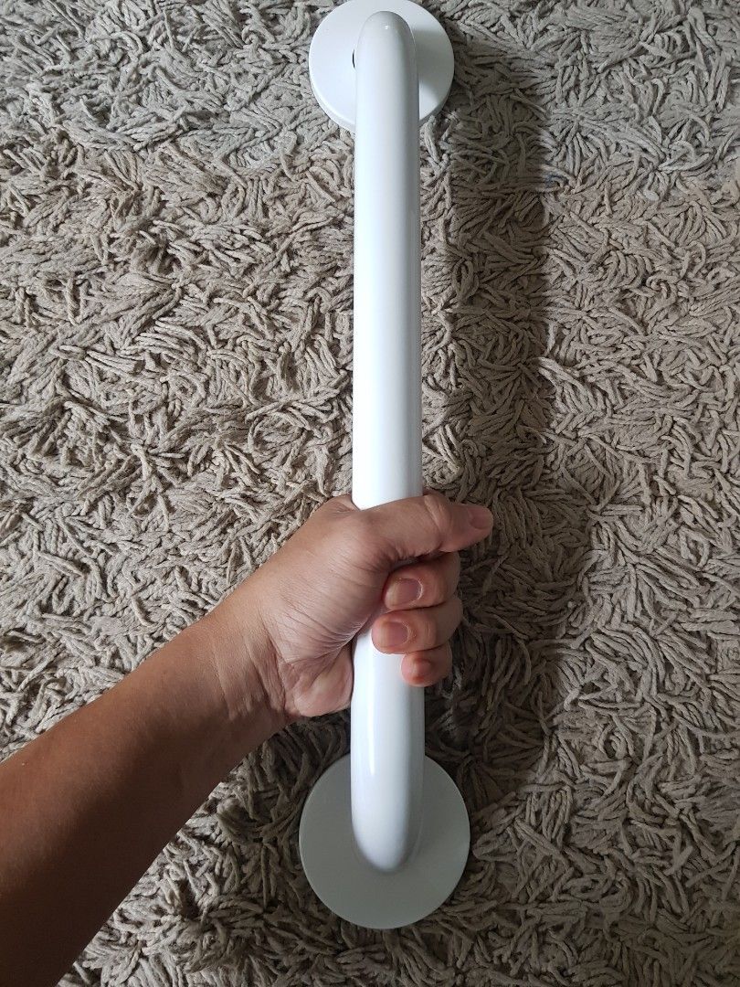 New Imported 16in 30mm Powdercoated Rust Resistant Amazon Basics Toilet ...