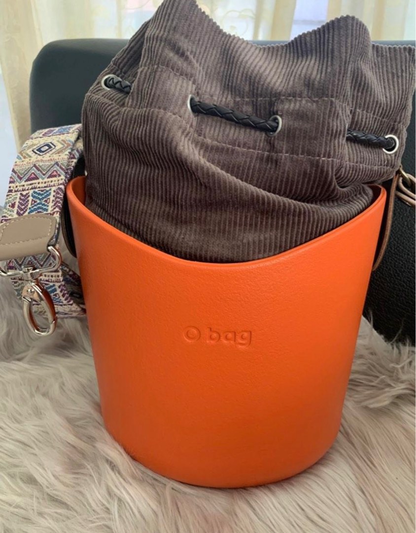 Obag, Women's Fashion, Bags & Wallets, Beach Bags on Carousell