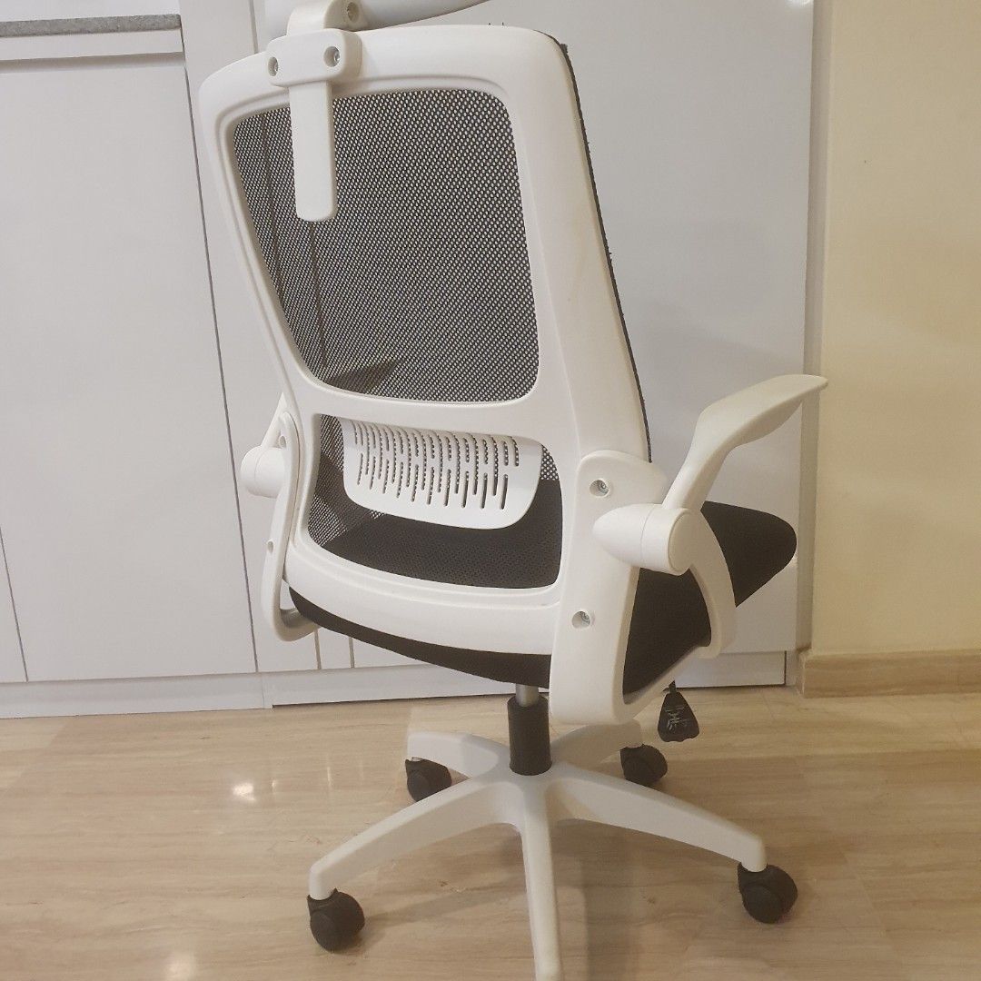 Office Chsir, Furniture & Home Living, Furniture, Chairs on Carousell