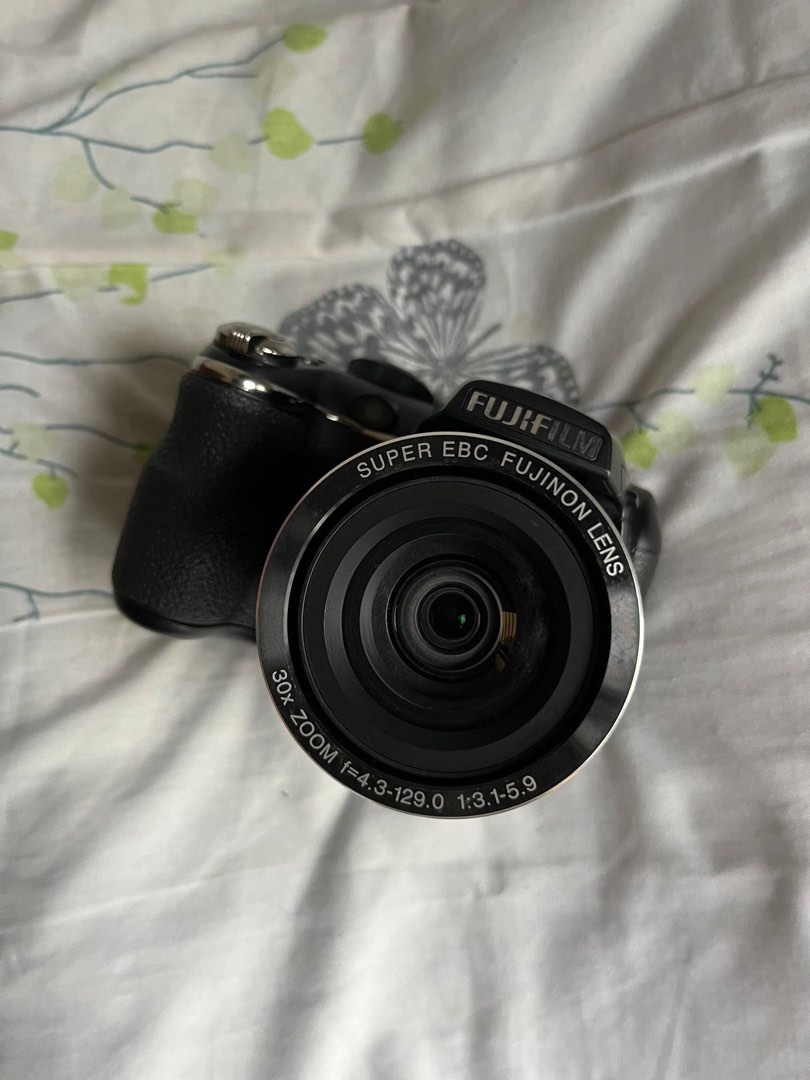 Old Fujifilm Digital Camera, Photography, Cameras on Carousell