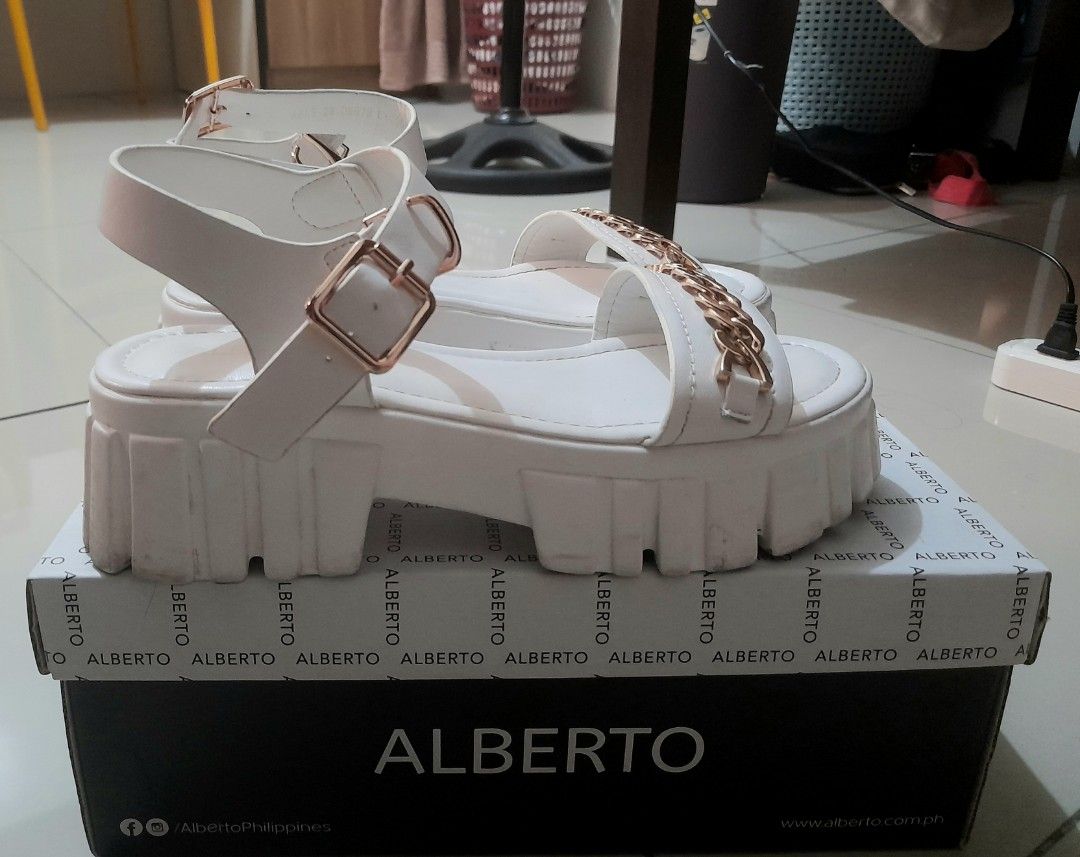 Out of Stock ALBERTO White Chunky Wedge Sandals, Women's Fashion ...
