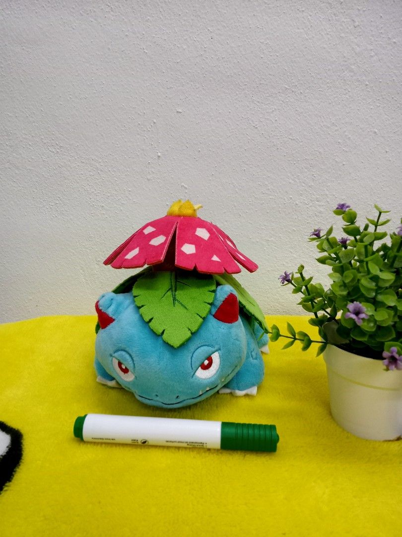 Pokemon Venosour, Hobbies & Toys, Toys & Games on Carousell