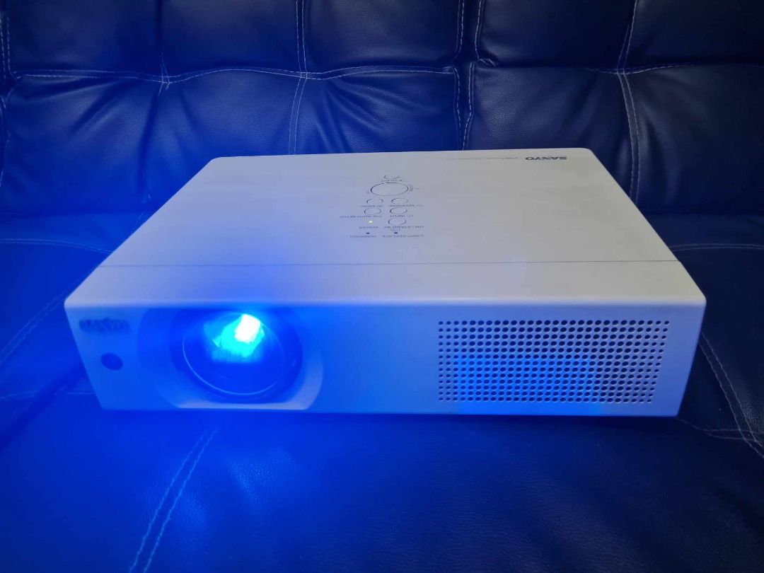 Sanyo 4500 lumens large venue projector, TV & Home Appliances, TV ...