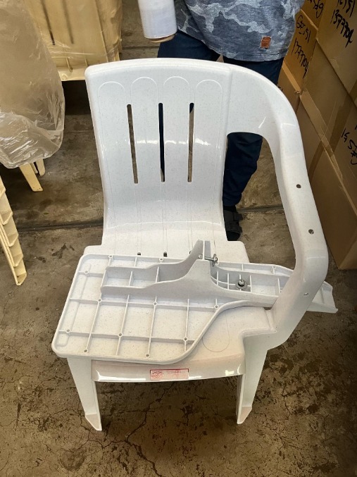 SCHOLAR COFTA RUBY CHAIRS, Furniture & Home Living, Furniture, Chairs on Carousell