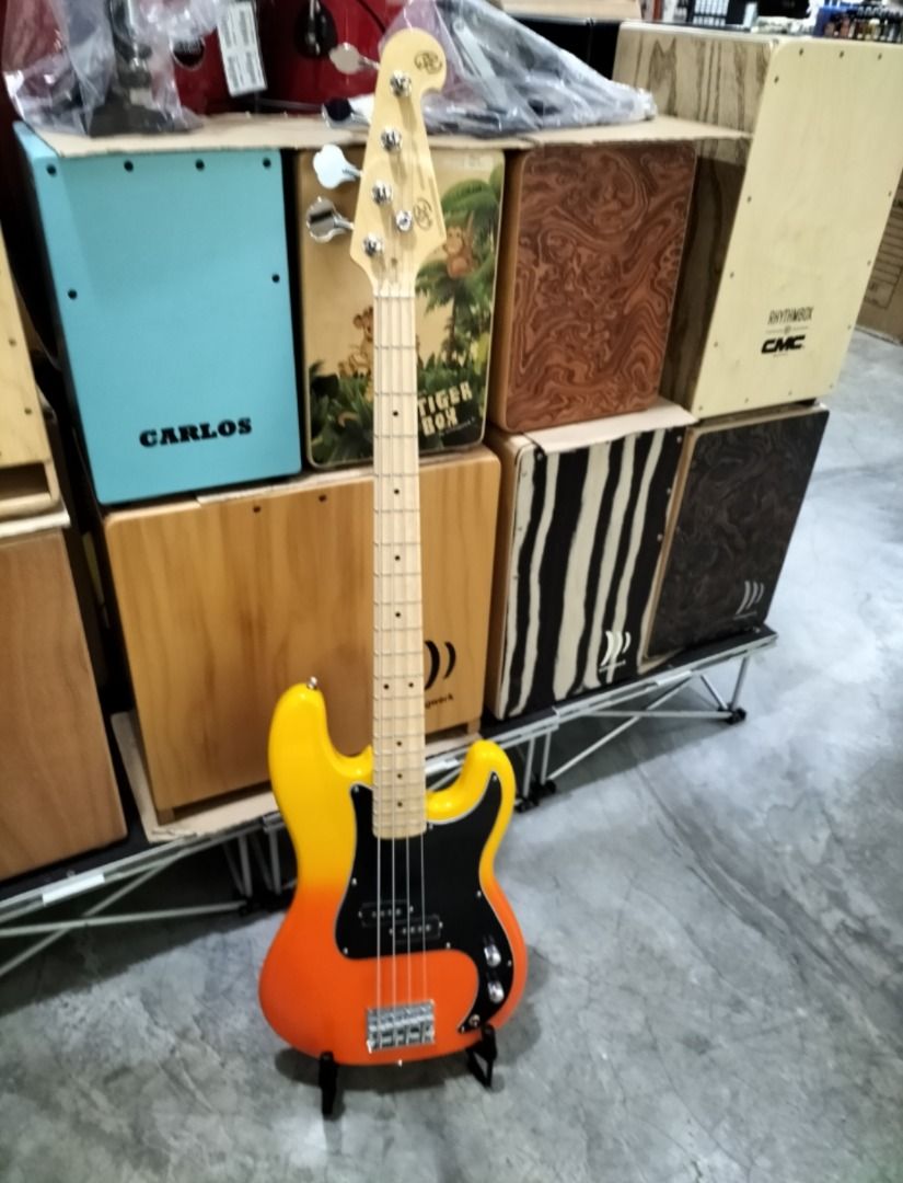 SX-4 Strings Electric PB Electric Bass w/Bag, (SBM2/BF) New !, Hobbies & Toys, Music & Media ...