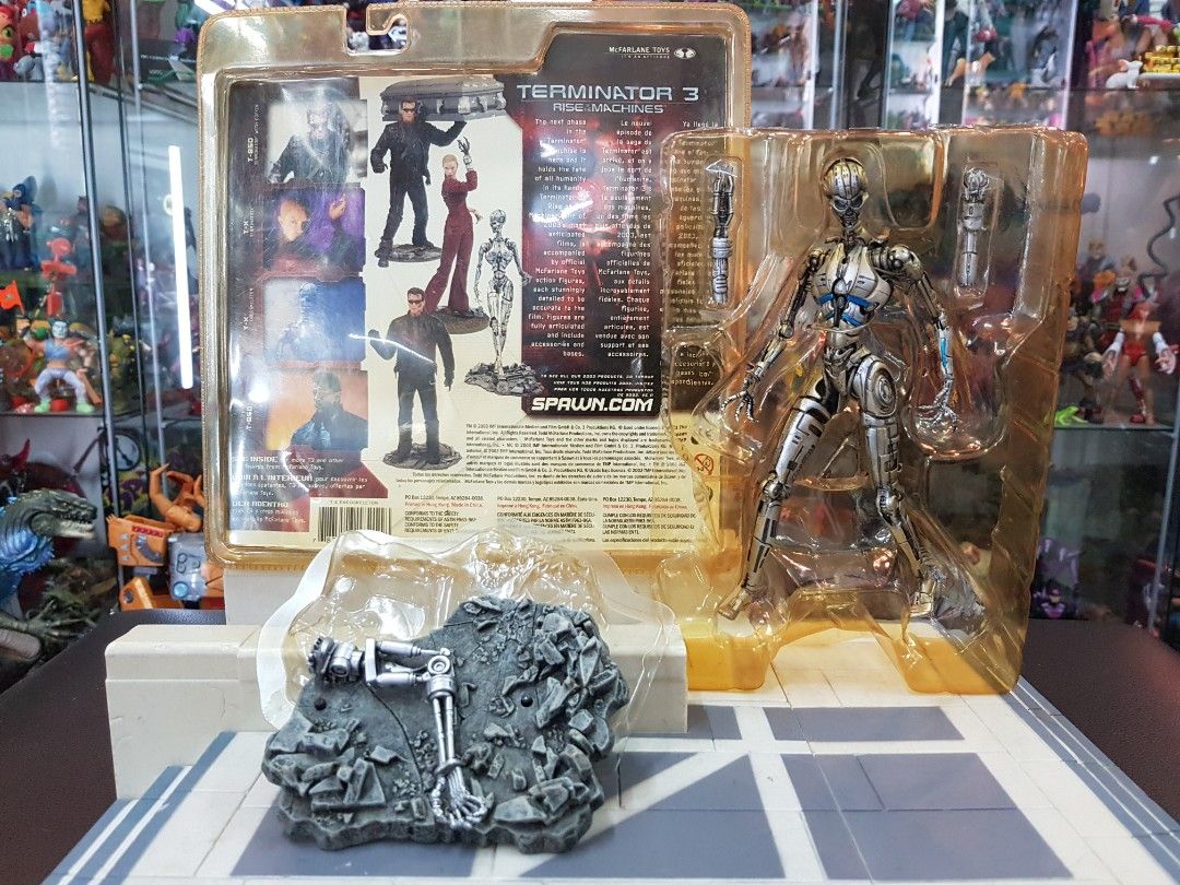 Terminator T-X Endoskeleton, Hobbies & Toys, Toys & Games on Carousell