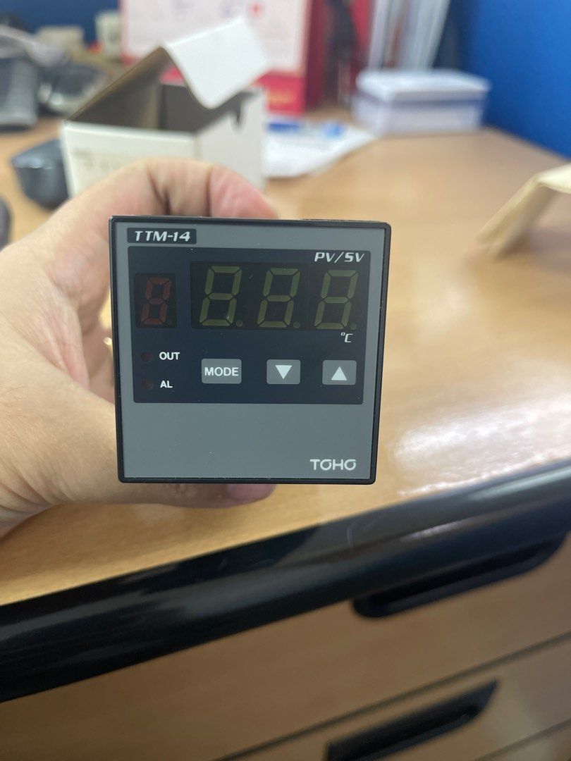 Toho Temperature Controller ( Made in Japan) Model: TTM-14-1-R-A, TV ...