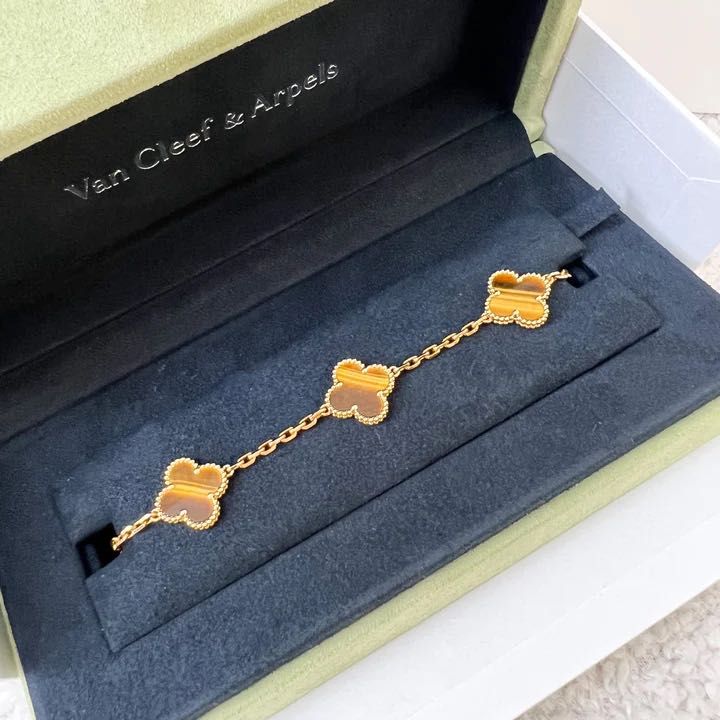 Van Cleef & Arpels VCA Vintage Alhambra 5 Motifs Bracelet with Tiger ...