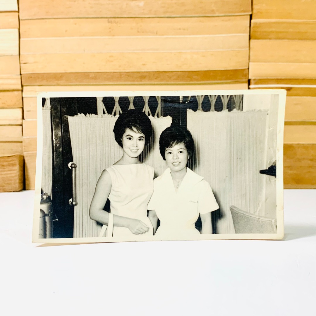 Vintage 1960s Lin Dai and Fan Black & White Photograph, Hobbies & Toys ...