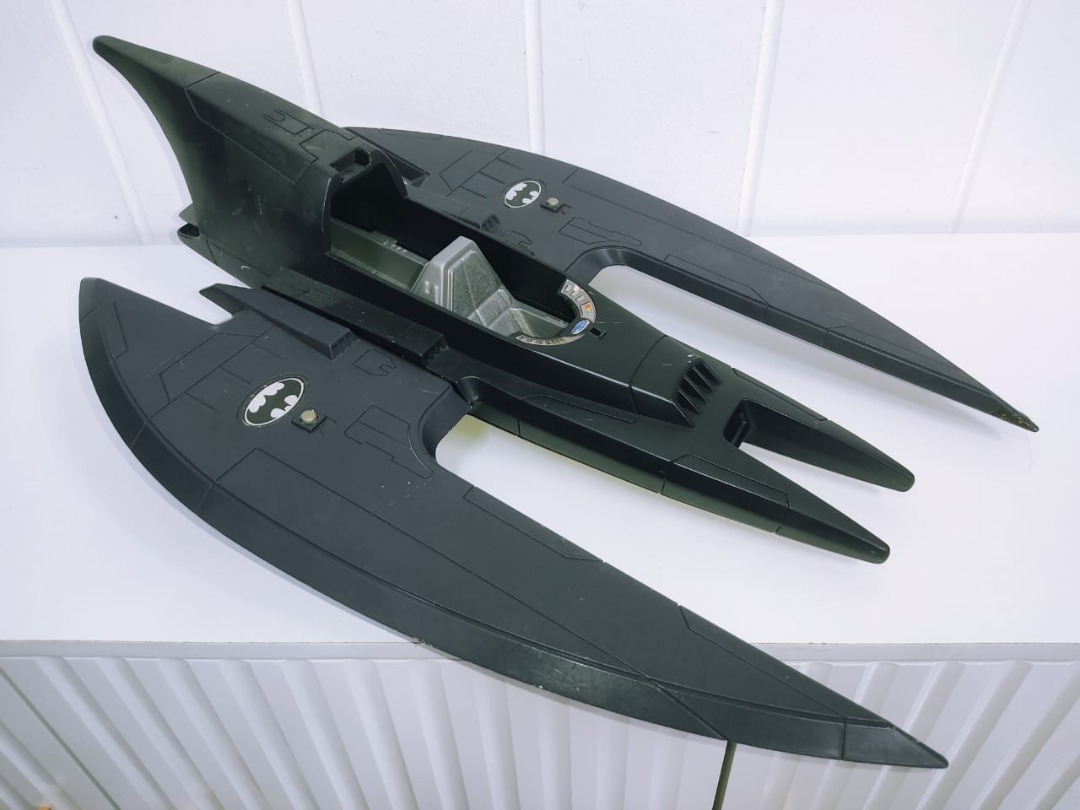 1993 BATPLANE BATMAN ANIMATED SERIES KENNER, Hobbies & Toys, Toys ...