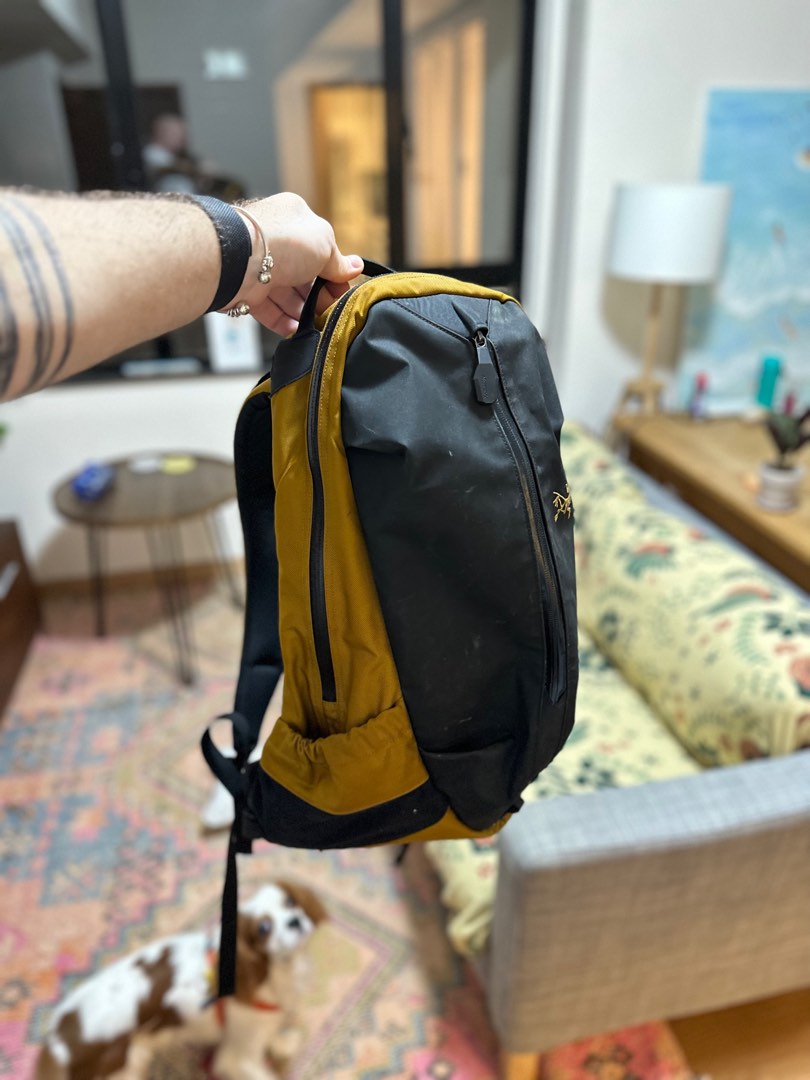 Arcteryx backpack yellow, 男裝, 袋, 背包 - Carousell