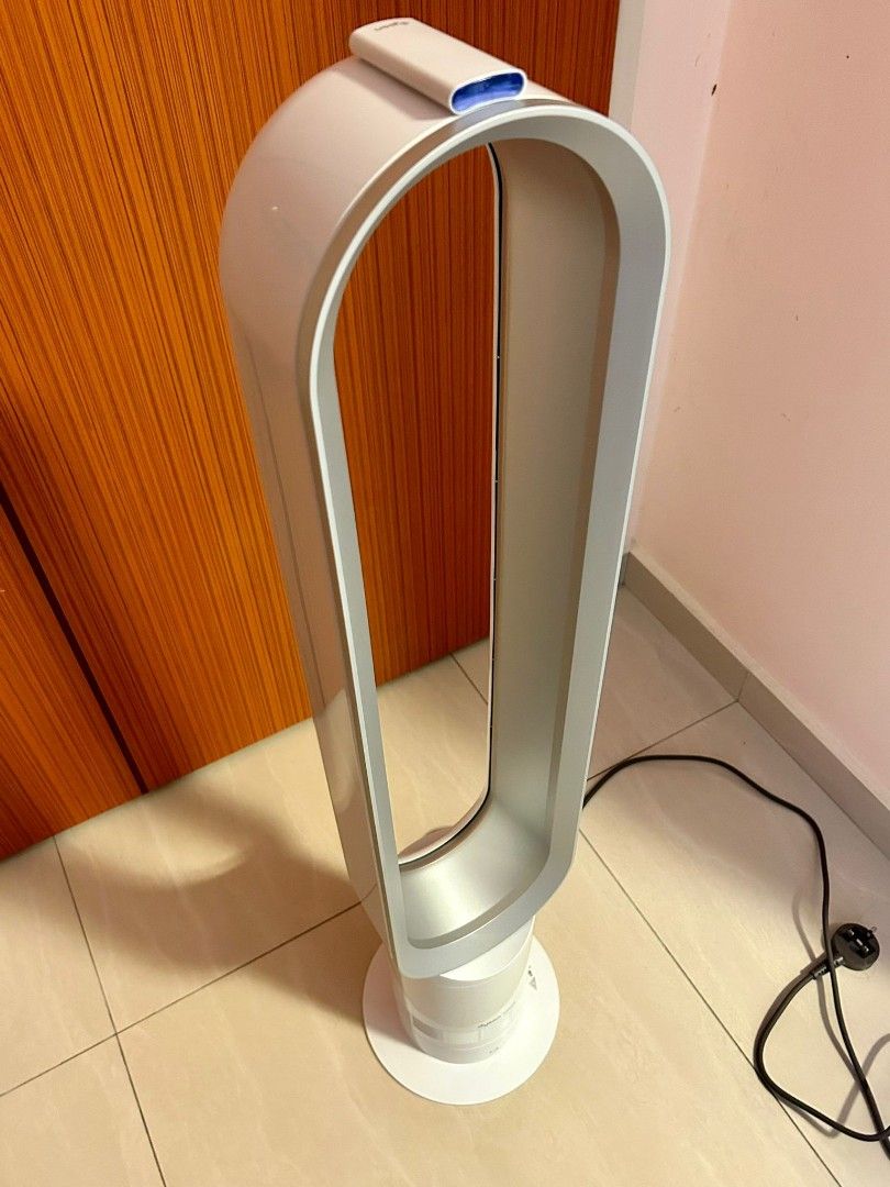 Dyson Cool™ Fan AM07 (White/Silver) - New, Furniture & Home Living ...