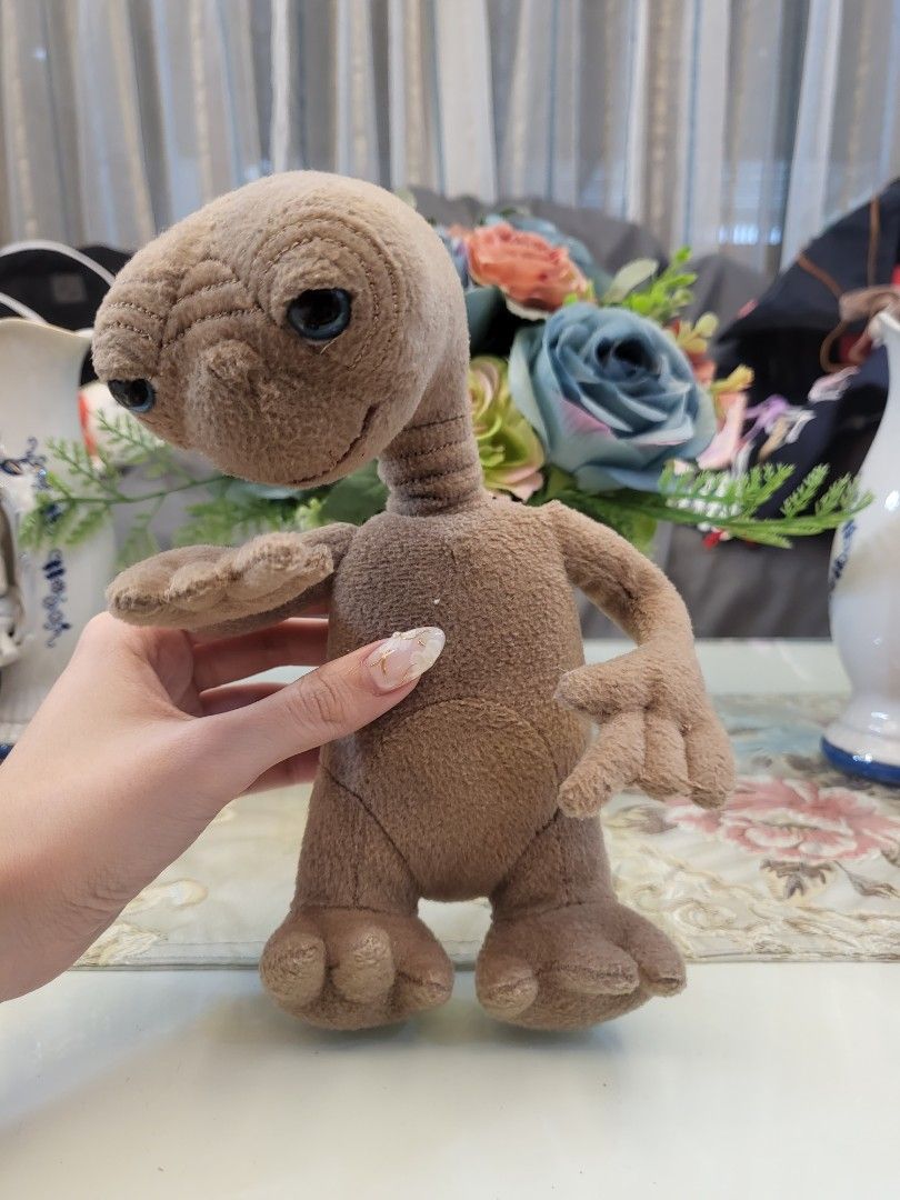 E.T. Plushie, Hobbies & Toys, Toys & Games on Carousell