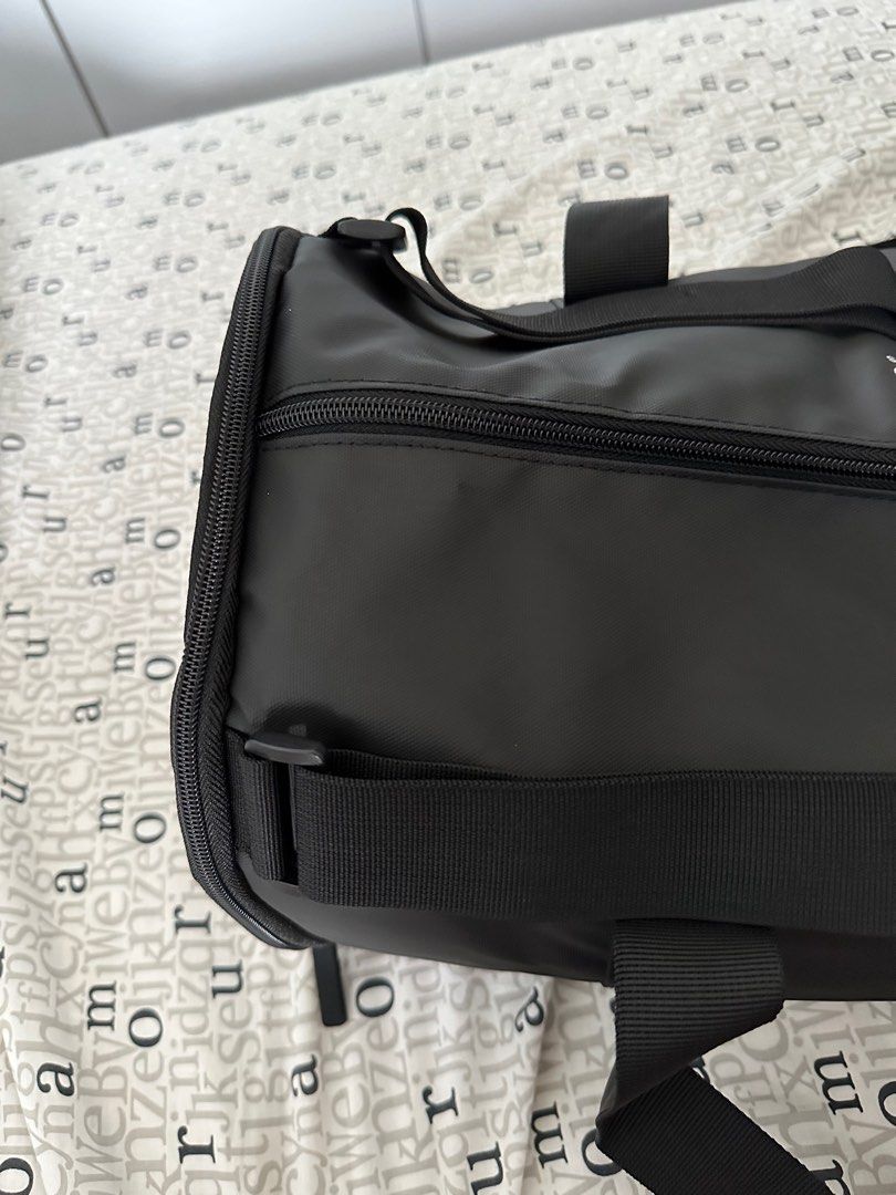 Hugo boss hand bag, Men's Fashion, Bags, Backpacks on Carousell