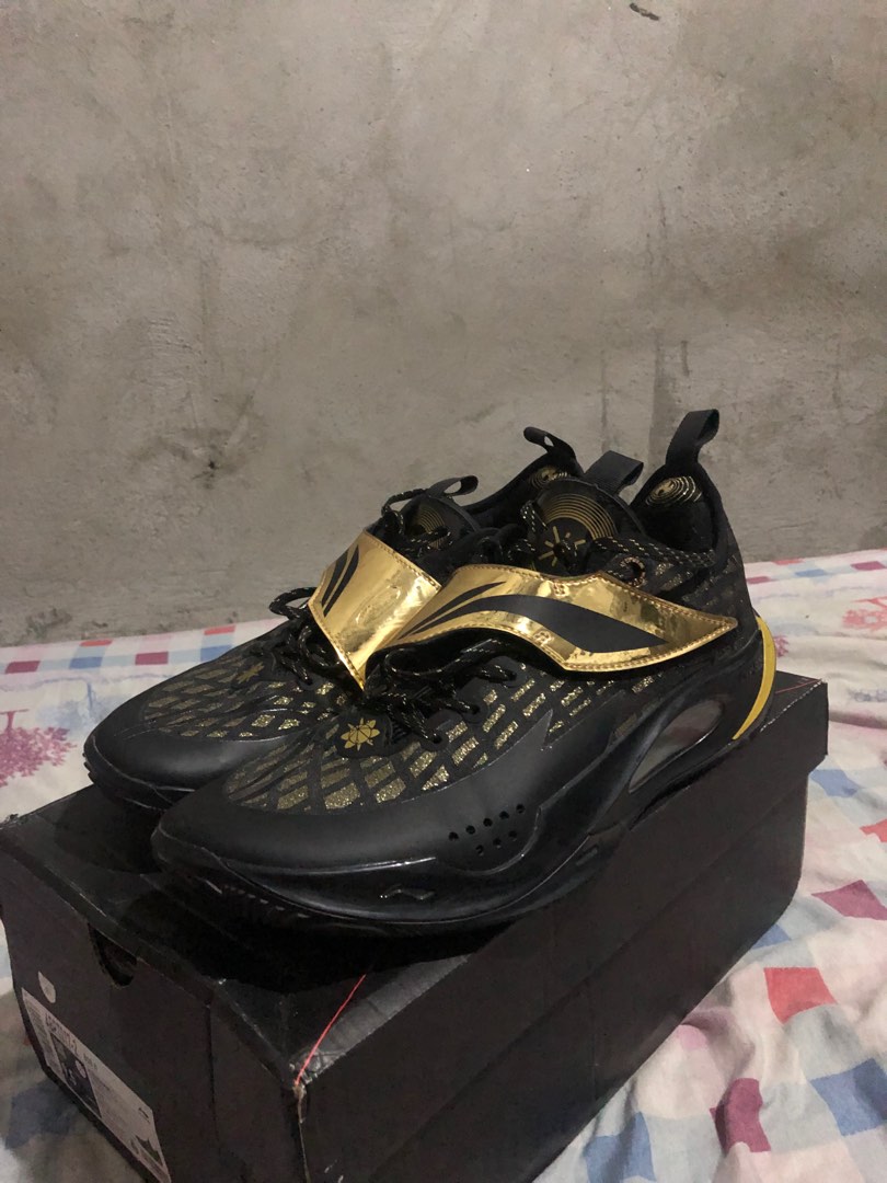 LINING WOW 808 2 v2, Men's Fashion, Footwear, Sneakers on Carousell