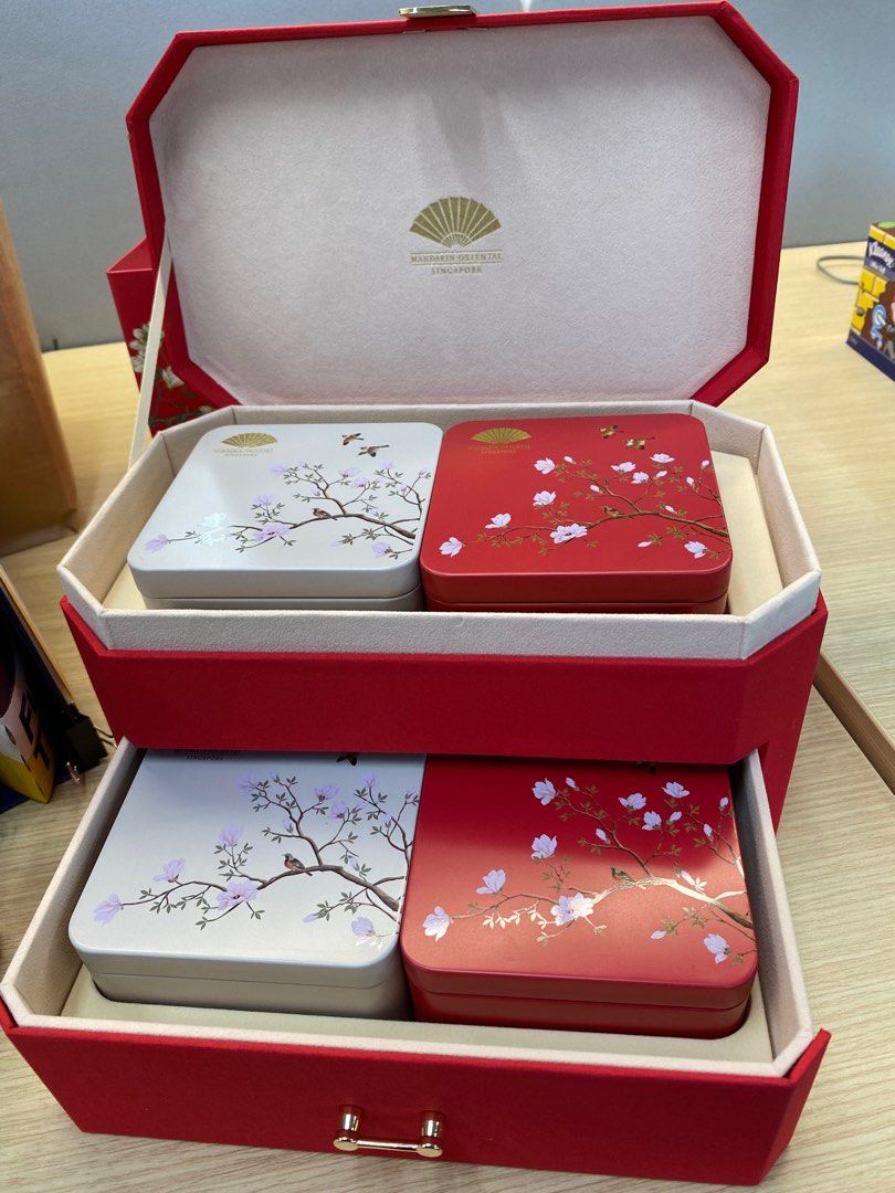Mandarin Oriental Mooncake box 2023, Women's Fashion, Jewelry ...