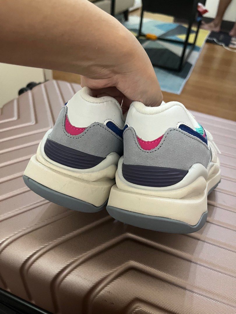 New Balance 524 Size 7, Women's Fashion, Footwear, Sneakers on Carousell