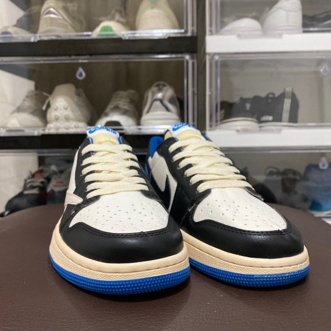 Nike Air Jordan 1 Low X Fragment, Fesyen Pria, Sepatu , Sneakers di ...