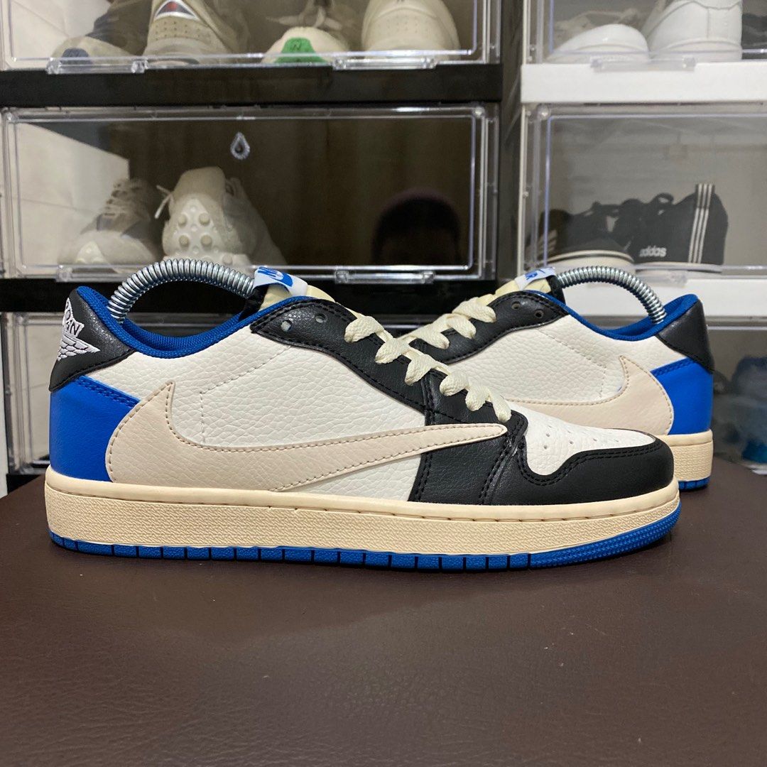 Nike Air Jordan 1 Low X Fragment, Fesyen Pria, Sepatu , Sneakers di ...