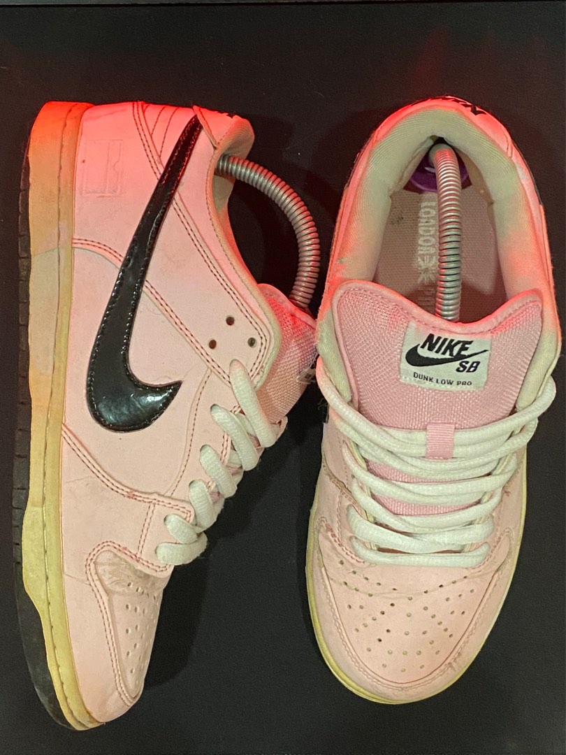Nike SB Dunk Low Pink Box, Men's Fashion, Footwear, Sneakers on Carousell