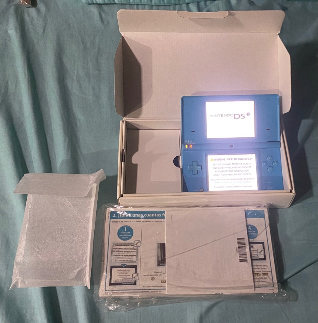 Nintendo DSi, Video Gaming, Video Game Consoles, Nintendo on Carousell