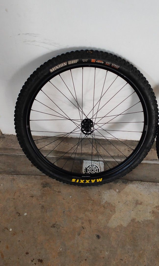Nukeproof Neutron Wheelset with hubs both boosted 29er with XD freehub ...