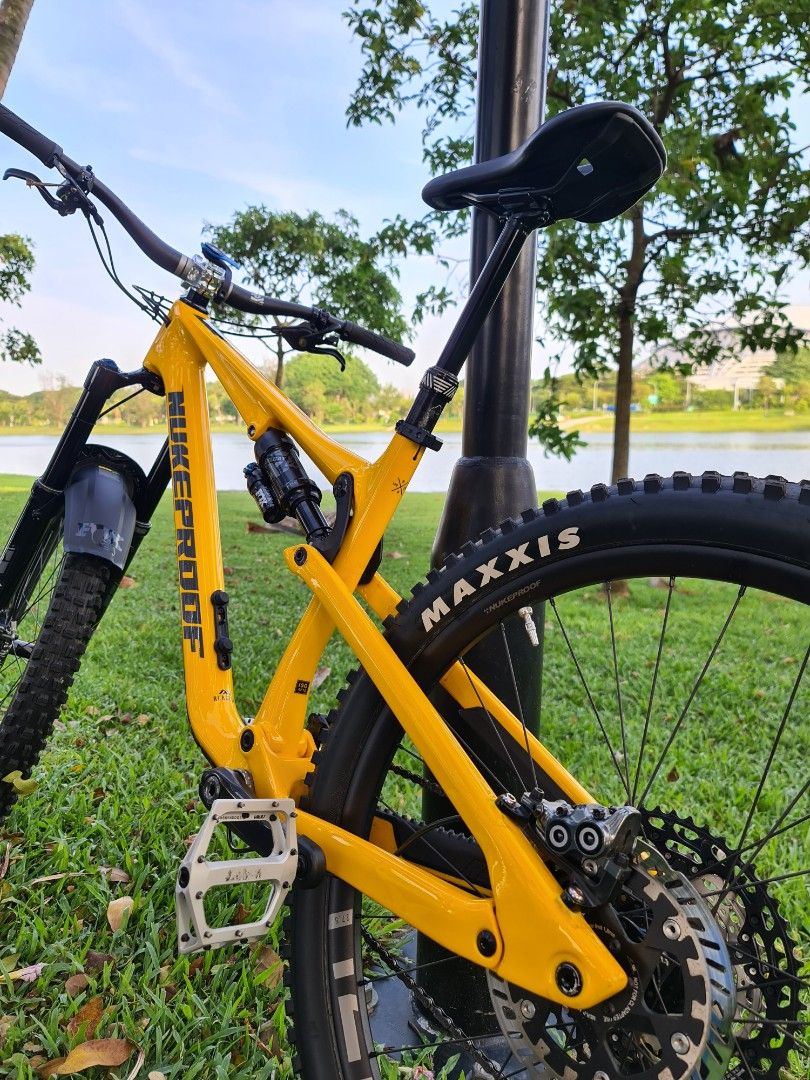 2023 NUKEPROOF REACTOR 275 (M) CARBON, Sports Equipment, Bicycles ...