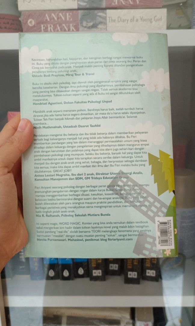 ORIGINAL Bukan Emak Biasa Fitri Ariyanti Abidin, Buku & Alat Tulis, Buku di Carousell